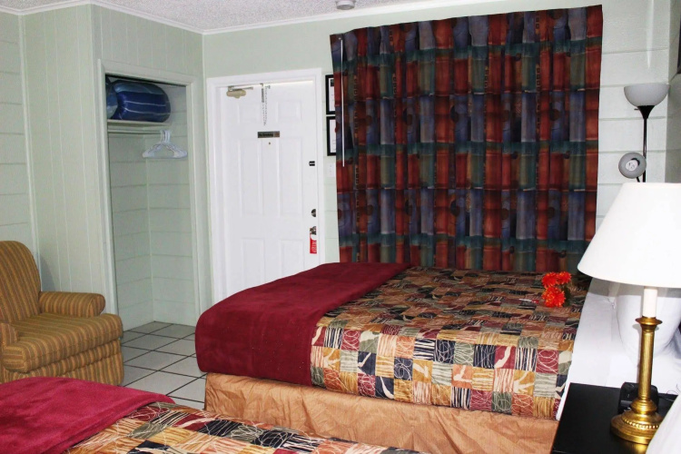 Sunshine Inn & Suites Venice, Fl - Venice, FL