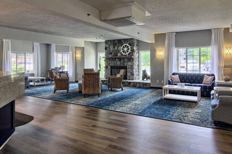 Grand Beach Resort Hotel - エルク・ラピッズ, MI