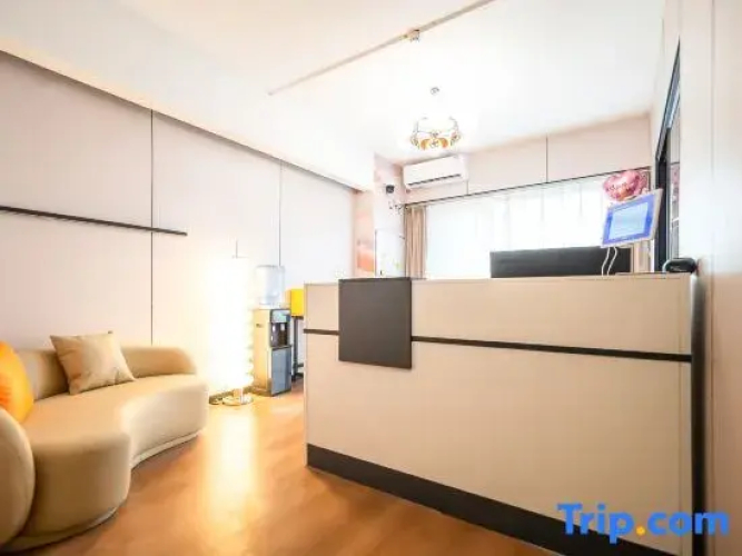 Yunxiang Era Epoch Audio-visual Resort Hotel (Dayantayanxiangroadnorthentrancesubwaystationbranch) - Xi'An
