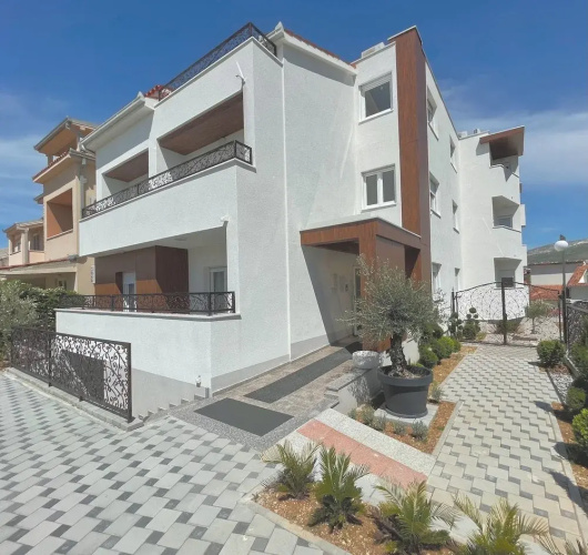 Loor Luxury Rooms - Podstrana