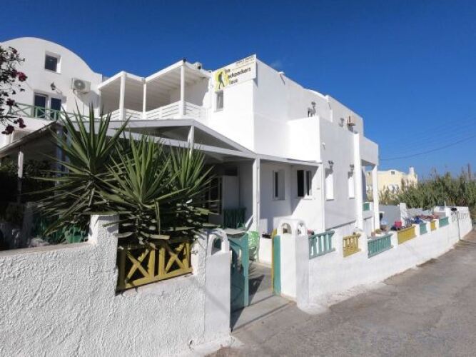 Fira Backpackers Place - Santorini