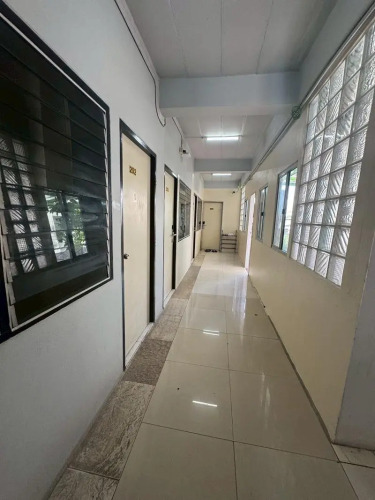 Sukhum Mega Bangna Guest House - Bangkok