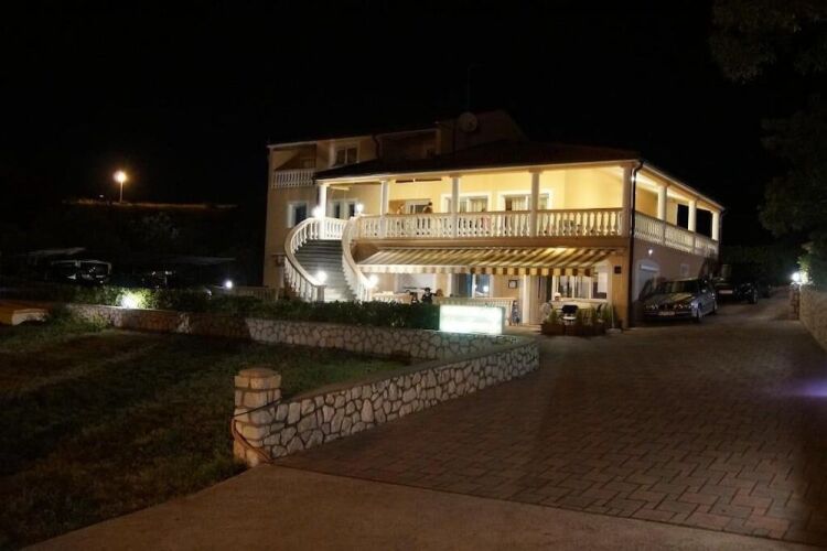 Olive House - Novalja