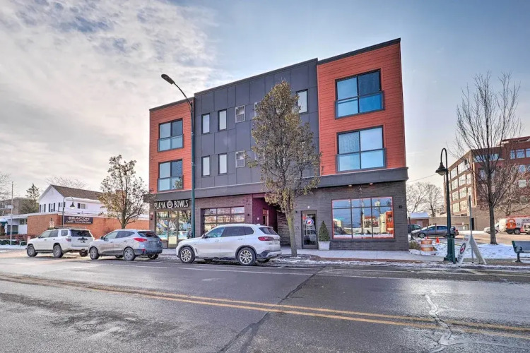 Downtown Traverse City Condo < 1/2 Mi To Beach! - Traverse City