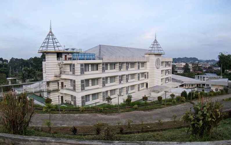 Puri Senyiur Hotel - Samarinda