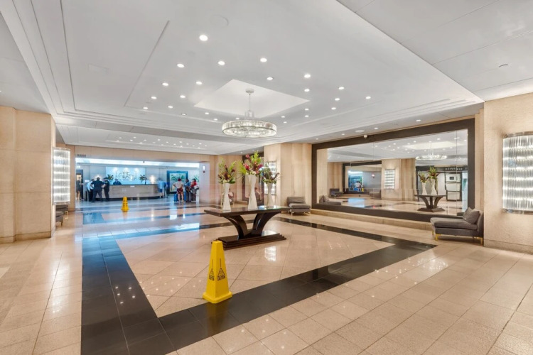 Chic Bayfront Condo With Stunning View - North Miami, FL