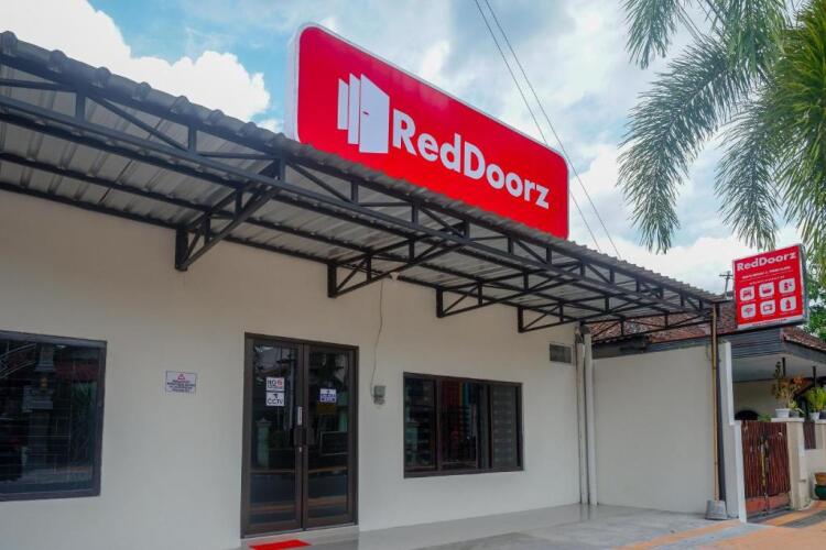 Reddoorz Syariah Near Rs Soeradji Pemuda Klaten - Klaten
