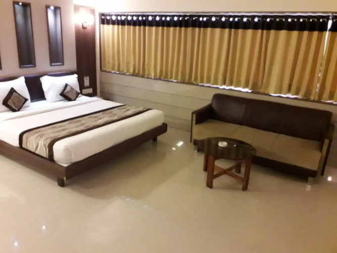 Hotel Vishal International - Jamnagar