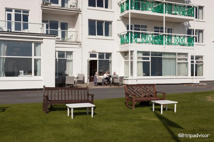 Trefeddian Hotel - Gwynedd