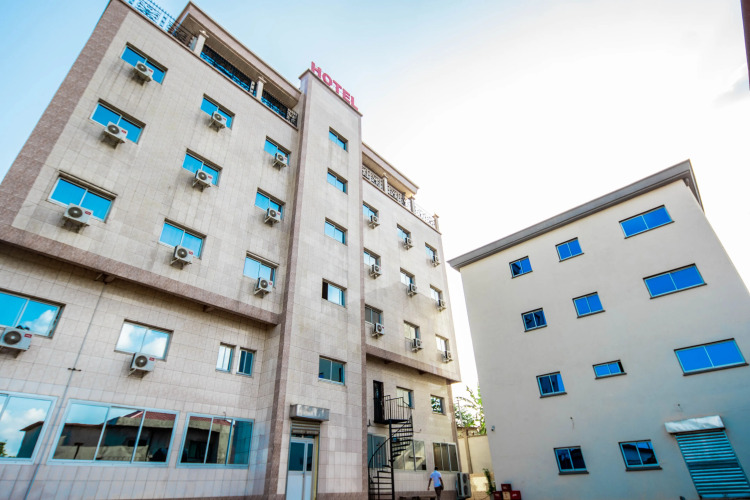 Isis Hotel - Yaounde