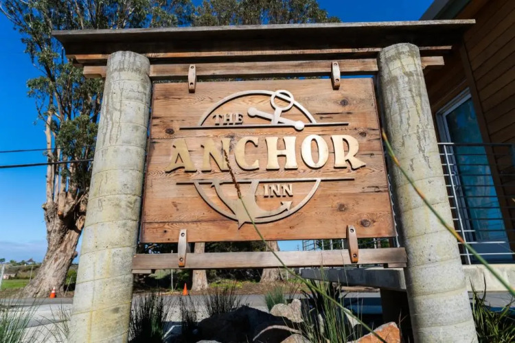 Anchor Inn Pacifica - Pacifica, CA