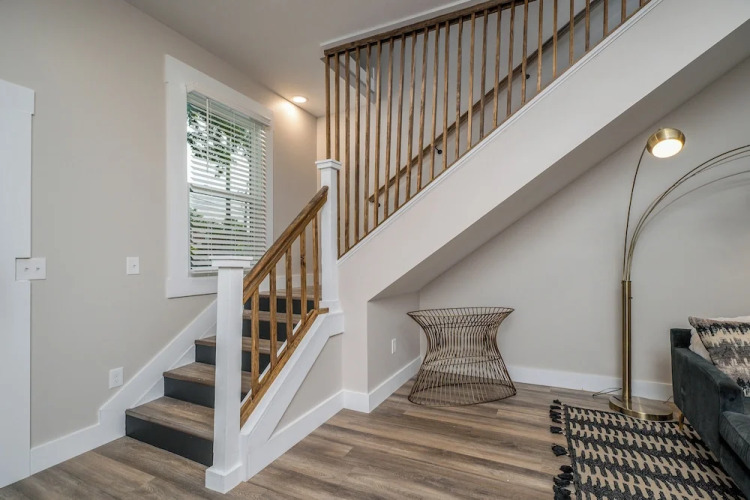 Lee Street Lodge - Cincinnati, OH