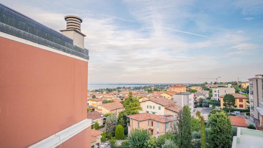 Loft Ad Un Passo Dal Cielo Italian Homing - Desenzano del Garda
