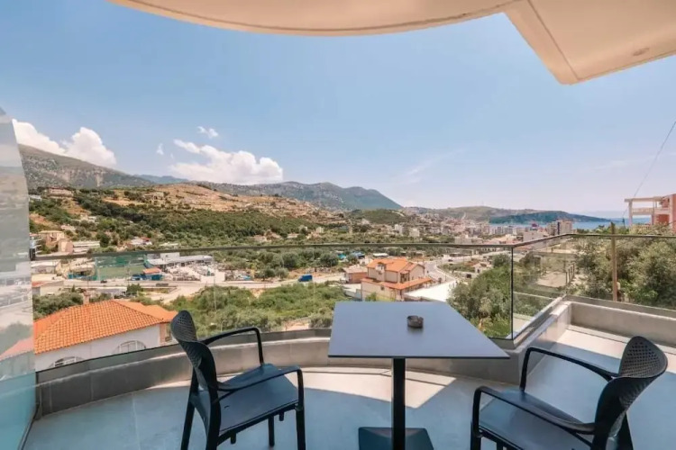 Sun George - Himarë