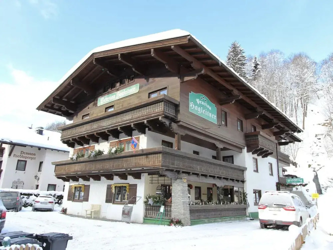 Studio In Saalbach Near Ski Slopes - Saalbach-Hinterglemm