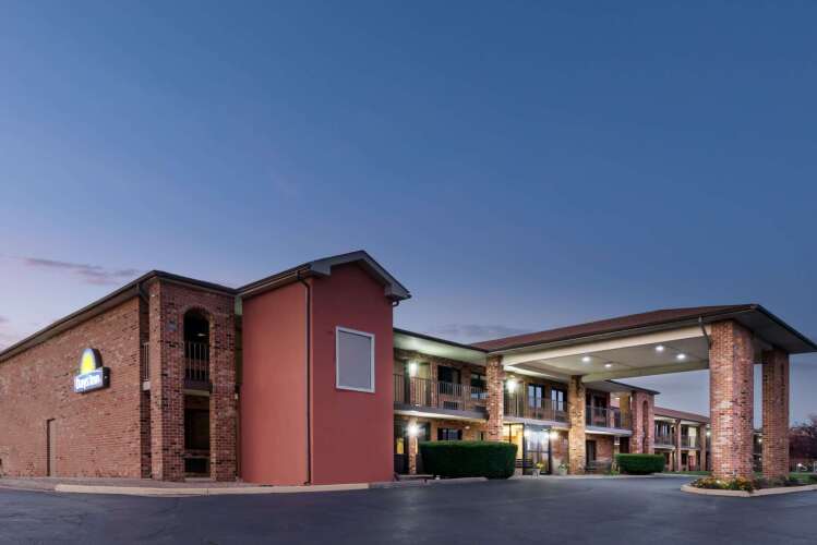 Days Inn By Wyndham New Market Battlefield - Broadway, VA