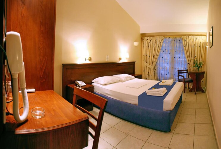 Sandy Bay Hotel - Лесбос