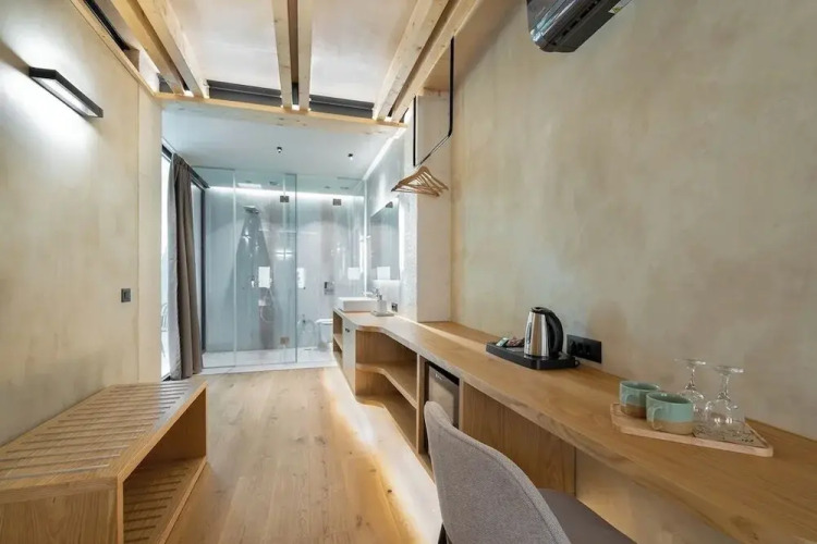 Poem Suites - La Canée