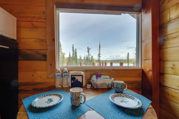 Ultimate Alaskan Retreat: Lakefront Soldotna Cabin - Soldotna, AK
