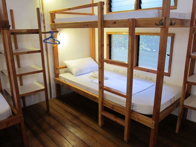Eskapo Verde Hostel - Badian
