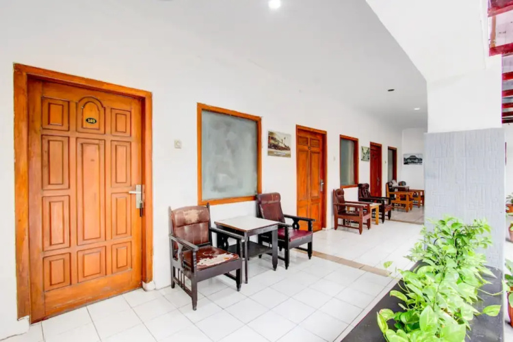 Collection O Jalan Slamet Riyadi Near Kampung Batik Kauman Formerly Hotel Grand Kota - Surakarta