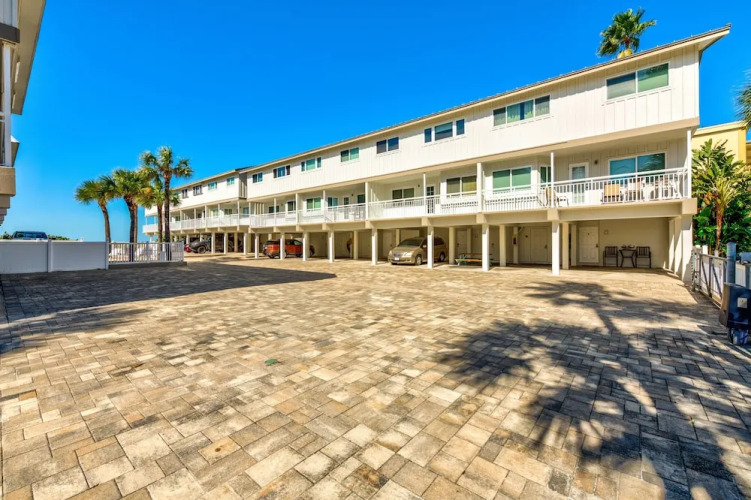 Gulfside Villas 6 - Indian Rocks Beach, FL