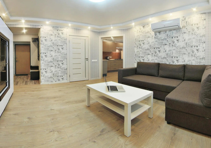 Hotelroom24 (Hotelrum24) On Bolshoy Kondratievsky Lane 4k3 - Moscow