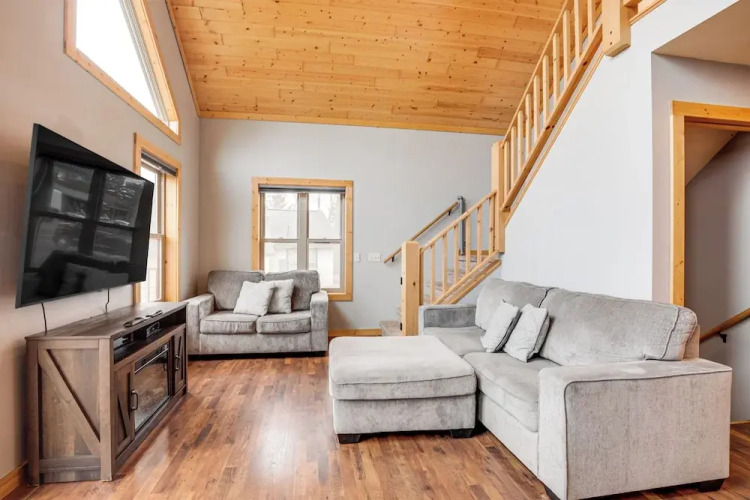 Boat Dock & Furnished Deck: Northwoods Lake House - Eagle River