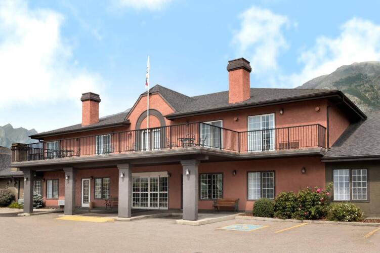 Northwinds Hotel Canmore - Canmore