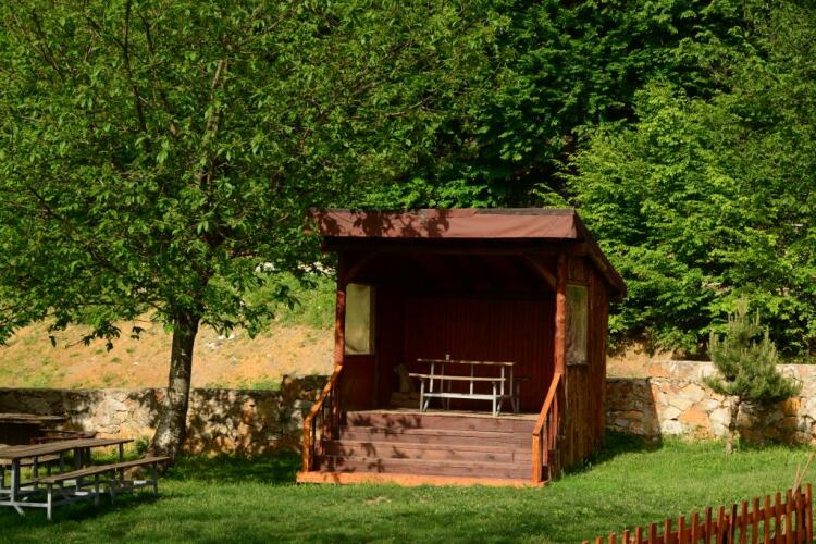 Aytepepark Turistik Karavan Ve Kamp Tesisleri - Gölcük