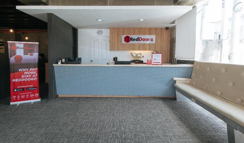 Reddoorz @ Insular Square Mandaue City - 利洛安