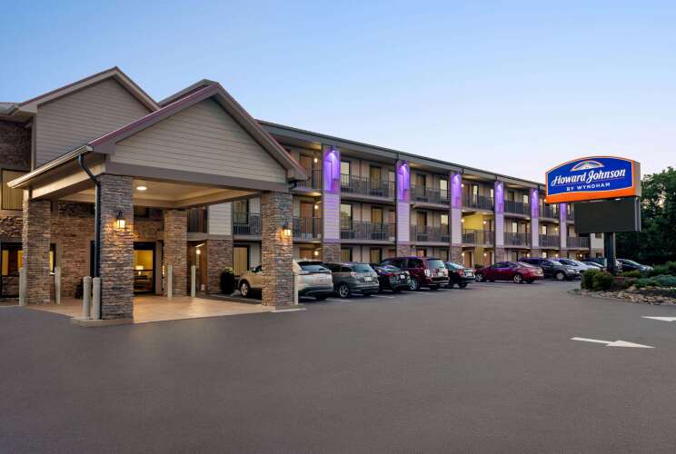 Howard Johnson By Wyndham Pigeon Forge - Pigeon Forge, TN