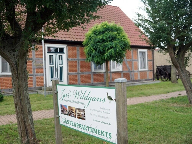 Restaurant Und Pension Zur Wildgans - Arendsee