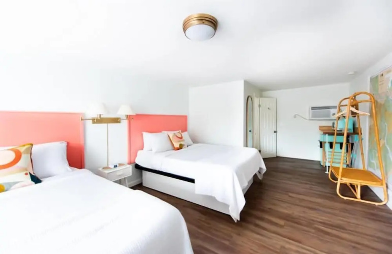 Royal Palms Motel - Tybee Island, GA