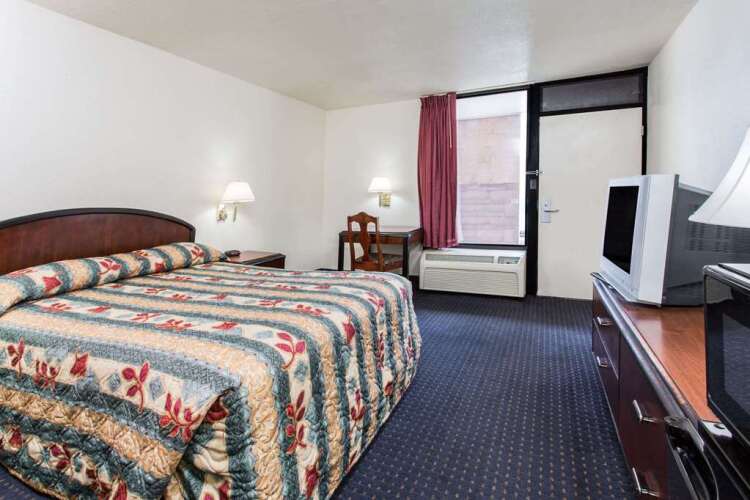 Knights Inn Virginia Beach Lynnhaven - Chesapeake, VA