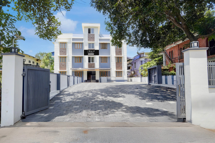 Super Collection O Westhill Near Govt Engg College - Kozhikode