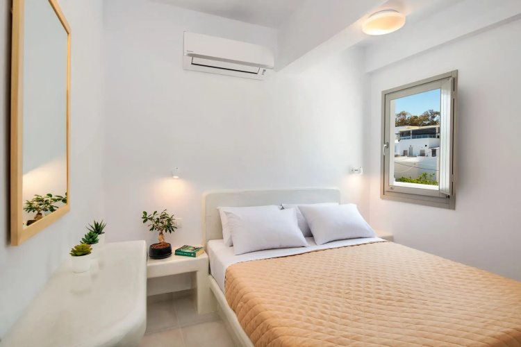 Olive Tree Suites - Santorini