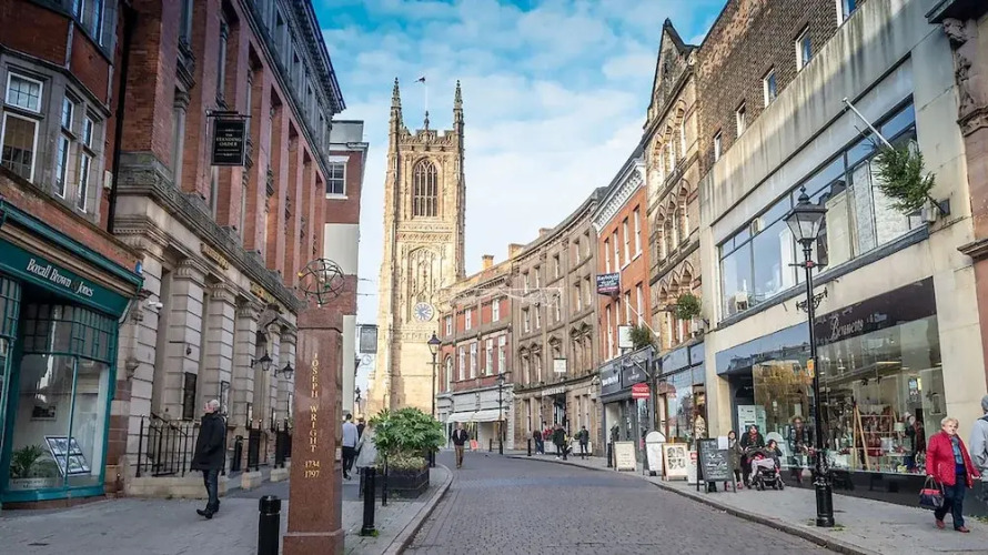 Deluxe Studio Apartments - Derby, UK