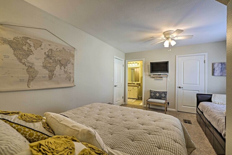 Modern Townhome W/ Patio, Next Door To Resort - Horseshoe Bay, TX