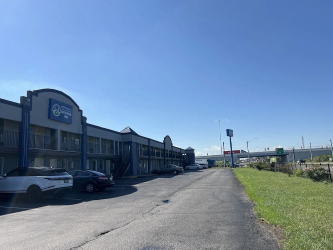 Indysouth Western Inn - Greenwood, IN