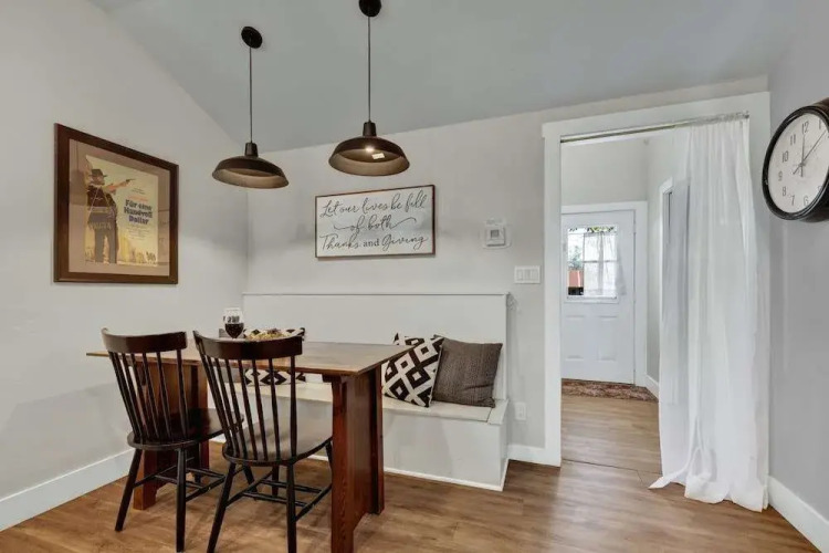 Fulton Haus - Luckenbach, TX