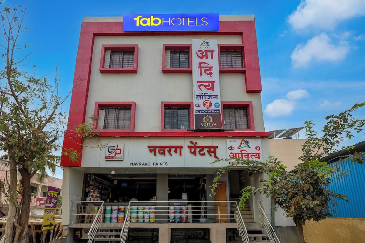 Fabhotel Aditya Lodging - 奧蘭卡巴