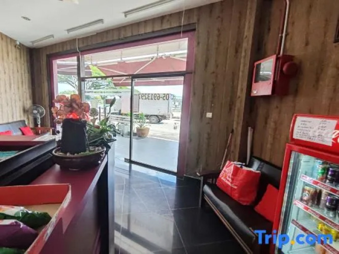 Hotel Kuang Hua Sitiawan Near To Unikl-mimet - Sitiawan