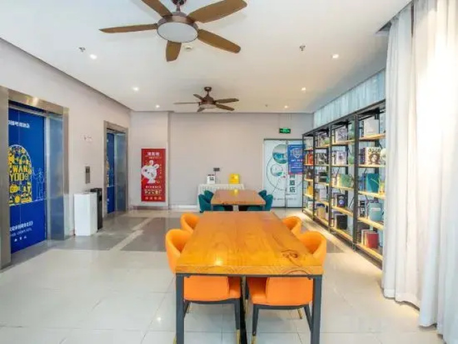Wangyu Esports Hotel (Yingao West Road Subway Station Branch) - Shanghai