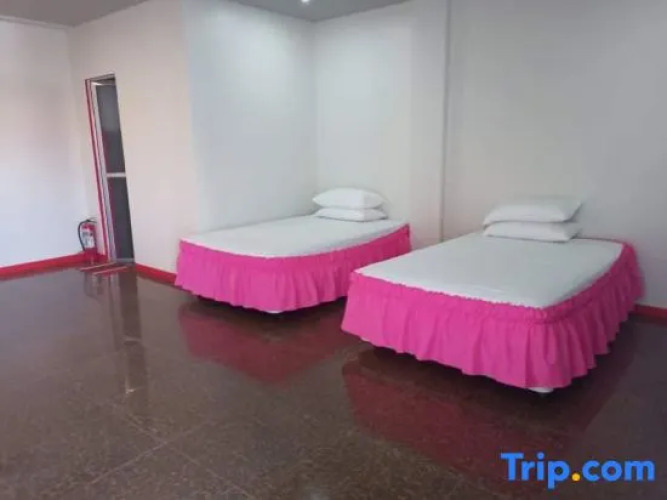 Mbu Suites Bed N Breakfast - Mangaldan