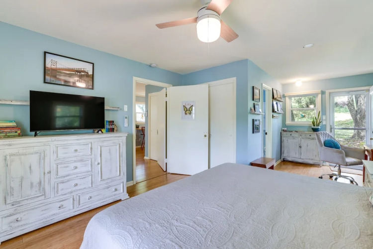 Lakefront Cottage By Little Golden Gate Bridge - Table Rock Lake