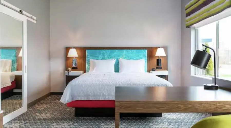 Hampton Inn & Suites Intercourse - Morgantown, PA