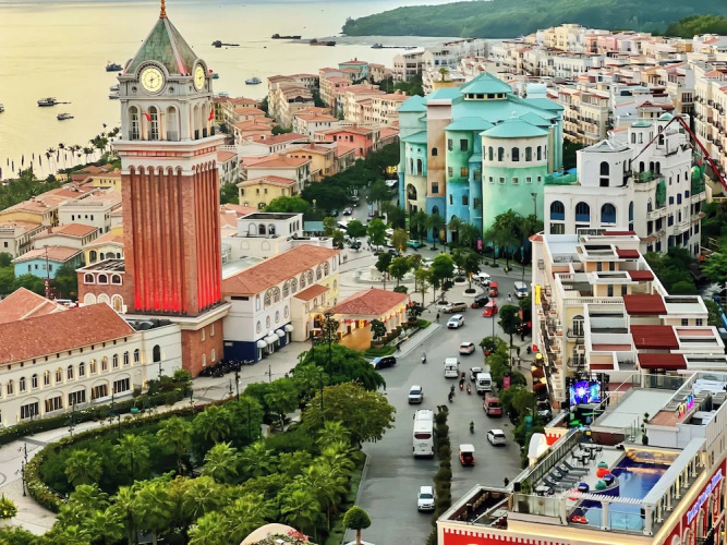 La Isla Apartments & Villas – Sea View & Fireworks Phu Quoc - Phú Quốc