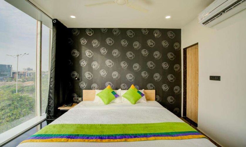 Treebo Grand Lotus - Surat