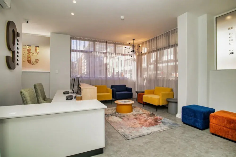 9 On Barrack - Cape Town